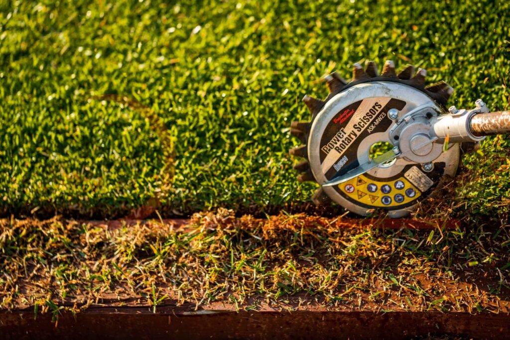 IDECH Rotary Scissors - Accurate Lawn Trimming | Reel Rollers